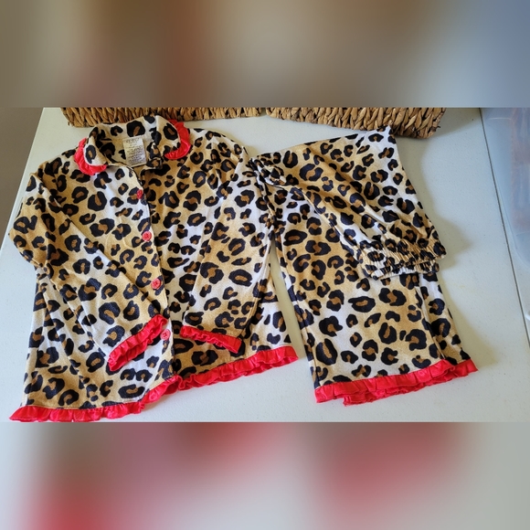 Source Unknown | Pajamas | Guc Girls Leopard Print Sleepwear | Poshmark